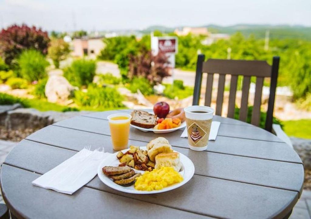 Savannah House Hotel, Branson (updated prices 2025)