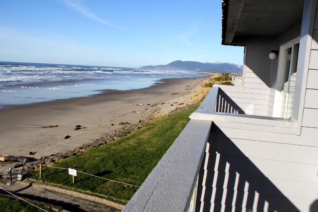 Surfside Resort Rockaway Beach Rockaway Beach Oregon Coast Visitors