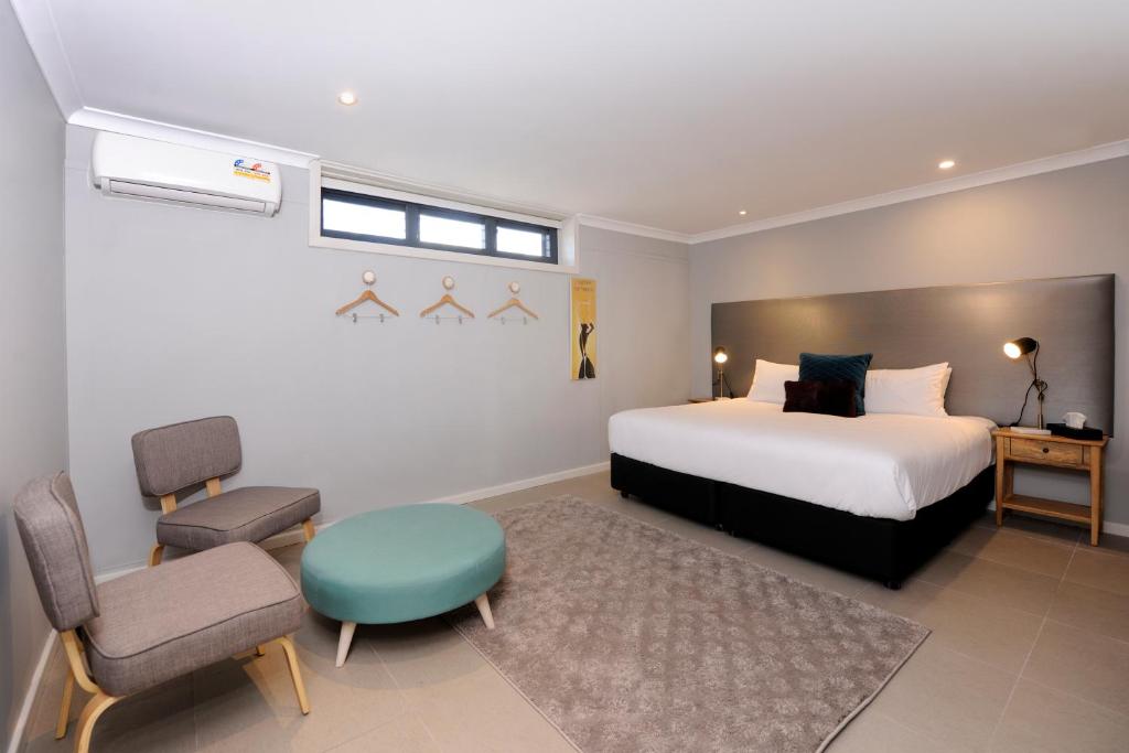 The Stirling Arms Hotel, Perth (updated prices 2025)