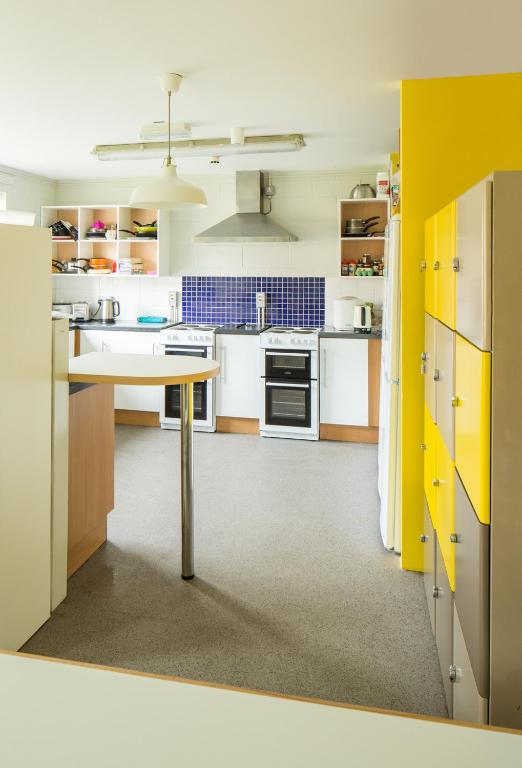 Queens's University Elms BT9, Belfast (updated prices 2025)