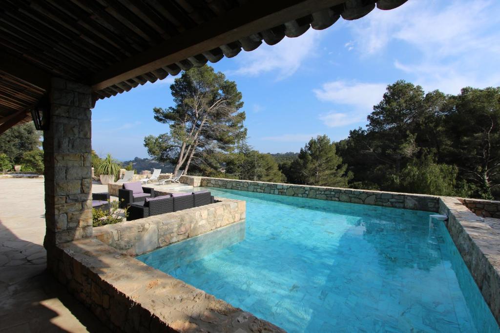 Chez l'artiste JEAN MARAIS Cannes/Vallauris, Vallauris (precios ...