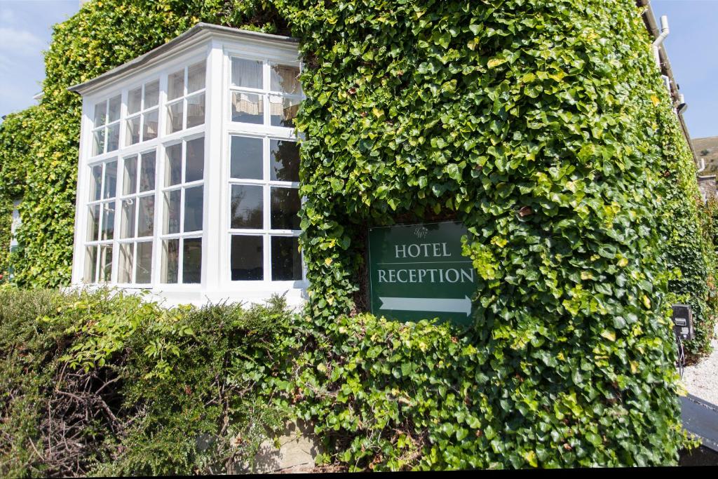 The Izaak Walton Country House Hotel - Dovedale, Ashbourne (updated ...