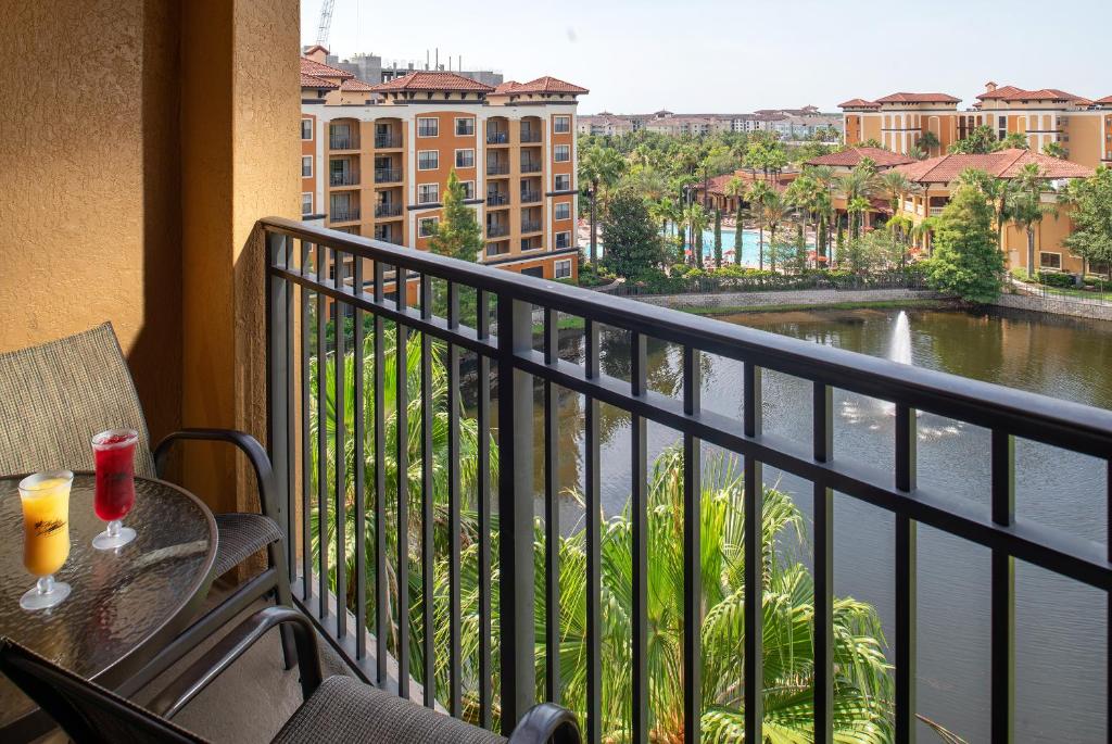 Floridays Orlando Two & Three Bed Rooms Condo Resort, Orlando (updated ...