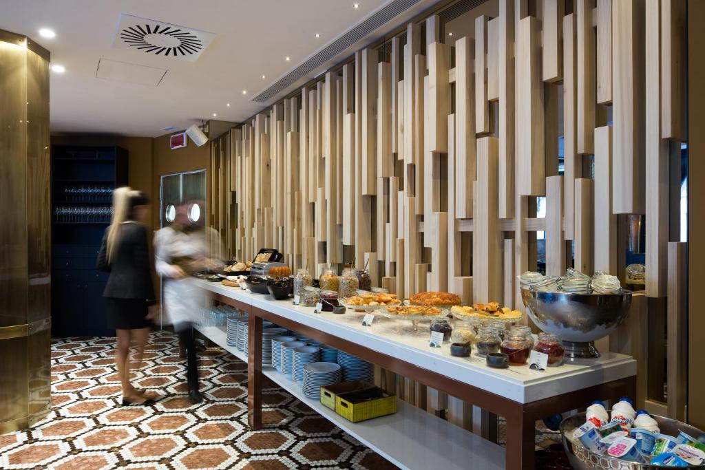 Pestana Porto - A Brasileira, City Center & Heritage Building, Porto ...