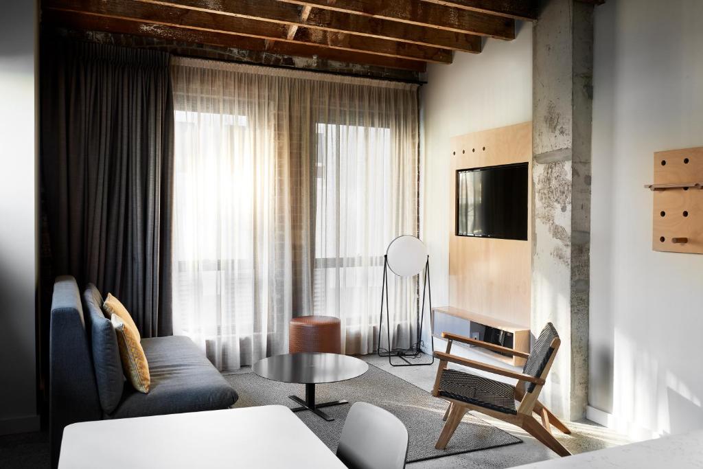 Veriu Broadway, Sydney (updated prices 2025)