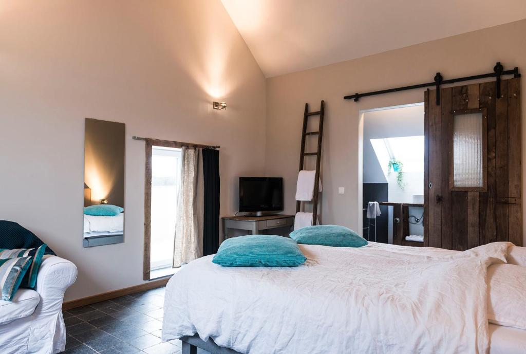 Travel guide Morkhoven, Belgium - Where to Sleep & Things to Do