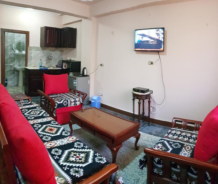 Caesar House, Alexandria (updated prices 2025)