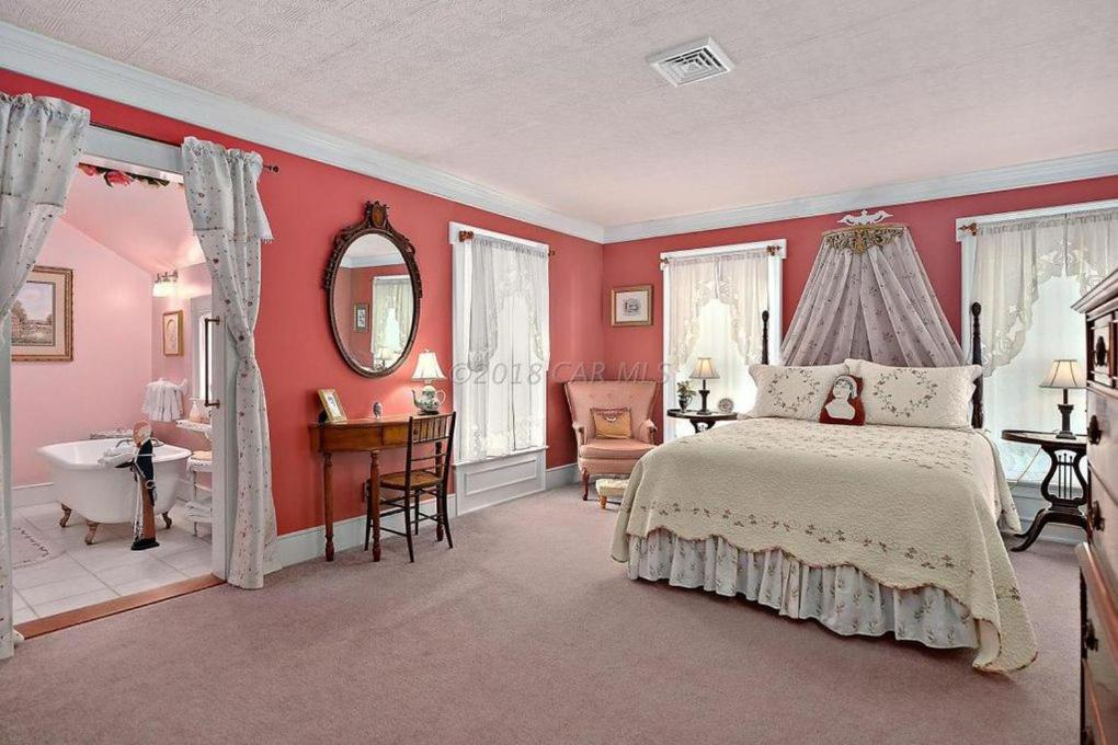 Princess Anne Book Lovers Inn, Princess Anne (updated prices 2026)