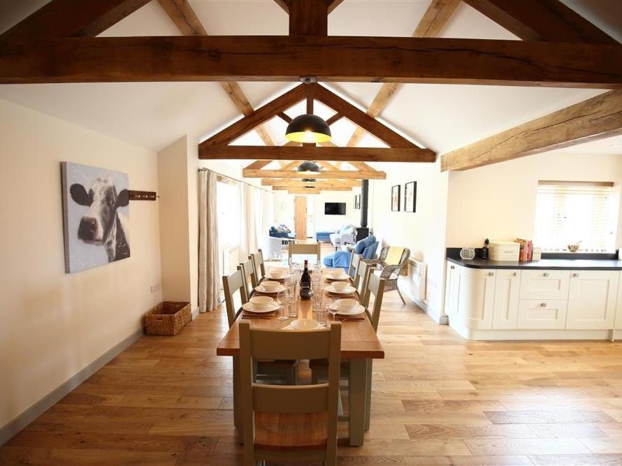 Court Hayes Farm Barns, Wyck Rissington (updated prices 2025)