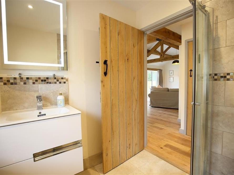 Court Hayes Farm Barns, Wyck Rissington (updated prices 2025)