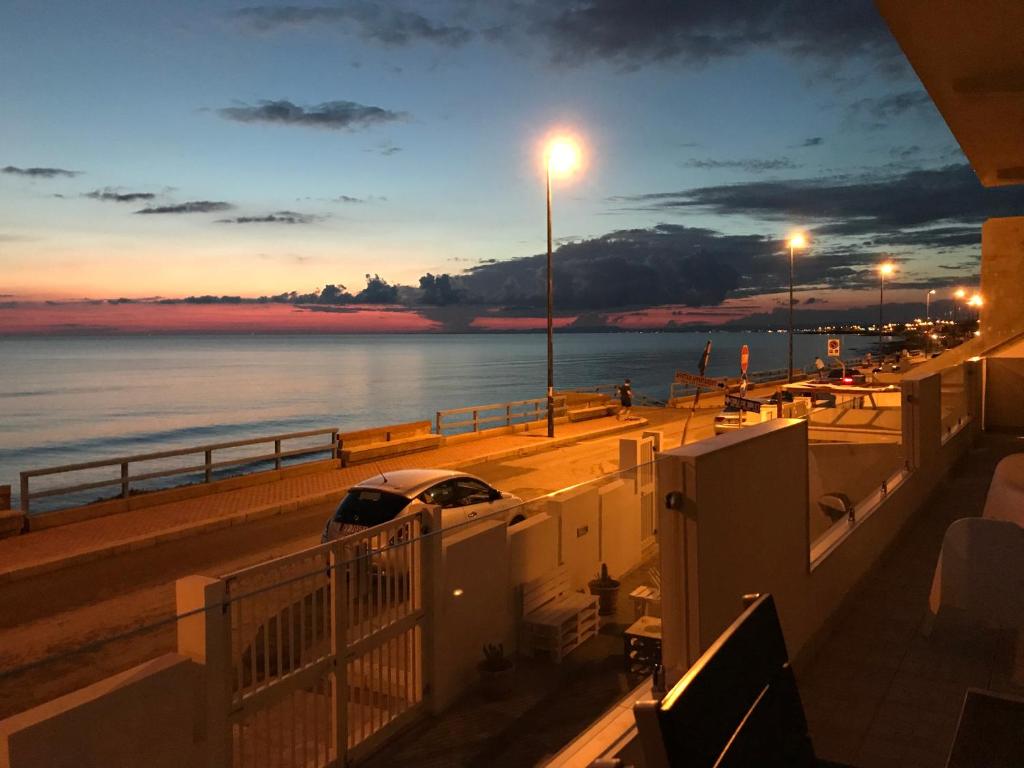 Riviera lanterna, Scoglitti (updated prices 2024)