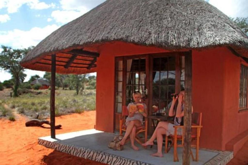 Camelthorn Kalahari Lodge, Hoachanas (updated prices 2025)