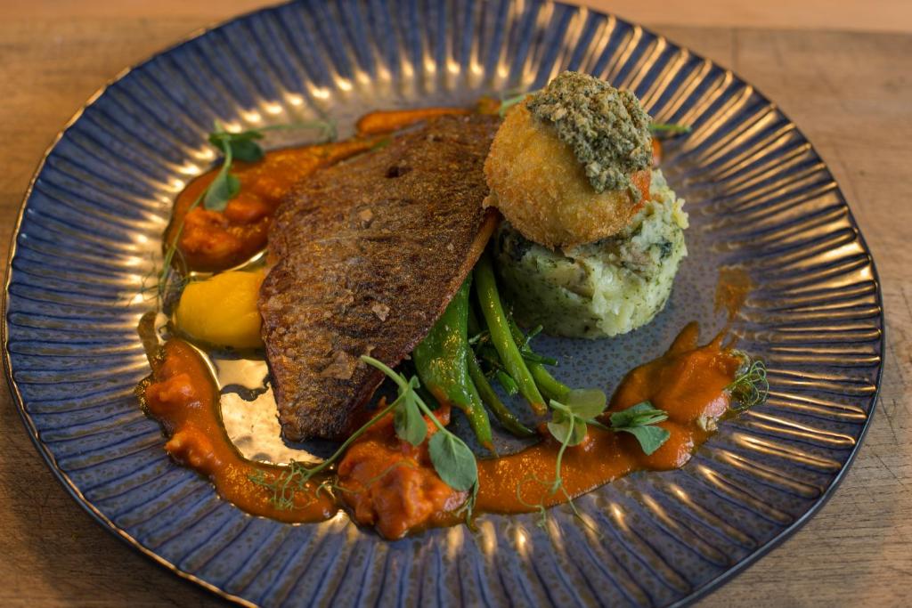 The Cott Inn, Totnes (updated prices 2025)