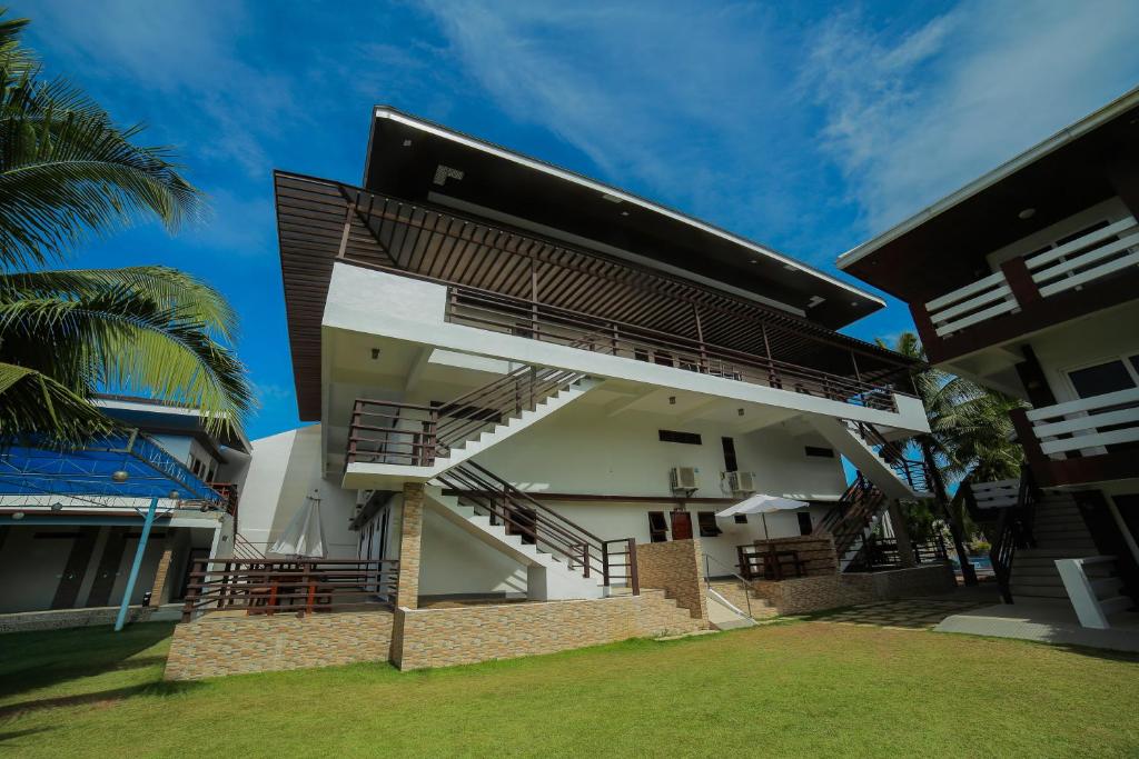 Bataan White Corals Beach Resort, Morong (updated prices 2025)