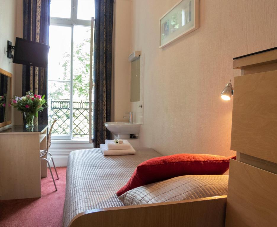 Euro Hotel, London (updated prices 2025)