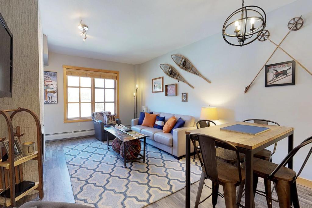 Passage Point 422, Copper Mountain (updated prices 2026)