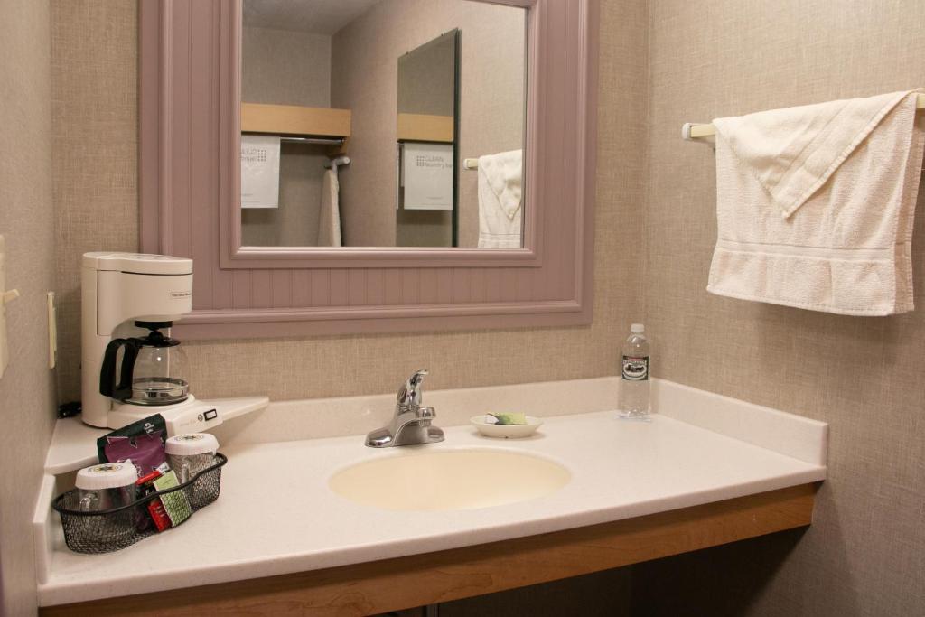 Essenhaus Inn & Conf. Center, Middlebury (updated prices 2025)