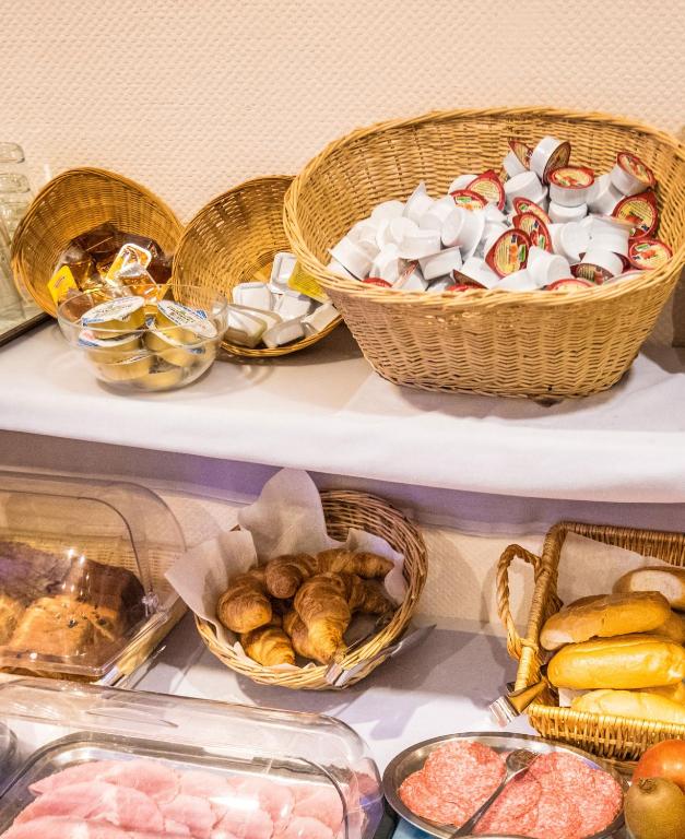 Hotel Le Postillon, Esch-sur-Sûre (updated prices 2025)