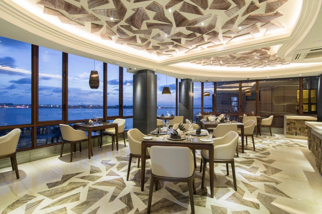 Samann Grand, Malé (updated prices 2025)