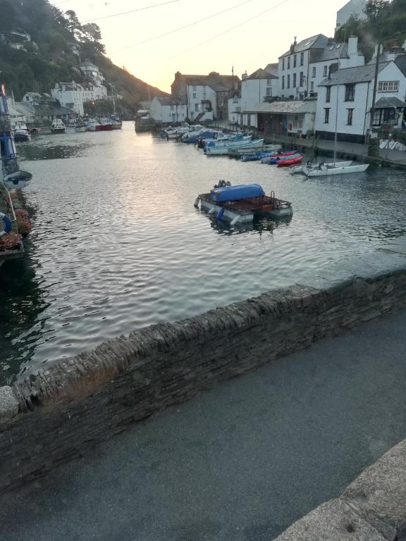 The House on the Props, Polperro (updated prices 2025)