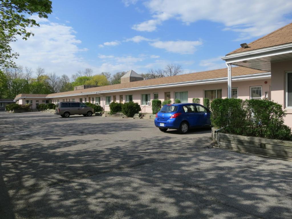 Clarkson Village Motel, Mississauga – Updated 2022 Prices