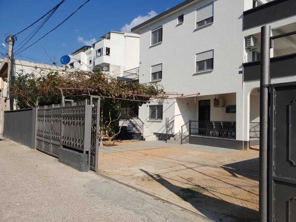 Bjela Villa, Bar (precios actualizados 2026)