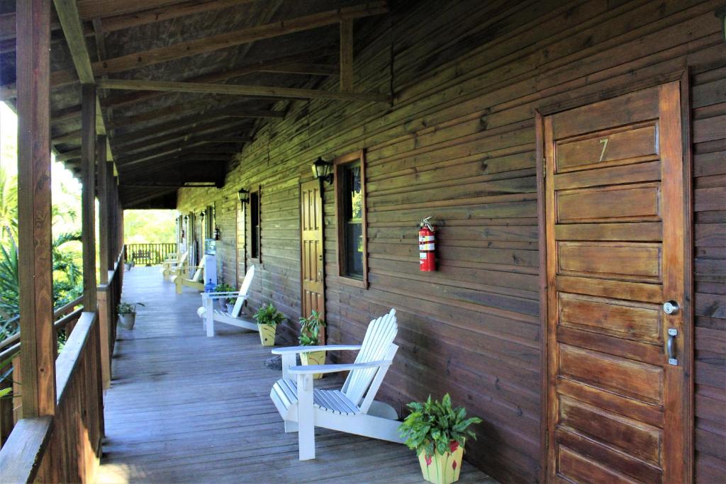 The Log Cab-Inn, San Ignacio (updated prices 2025)