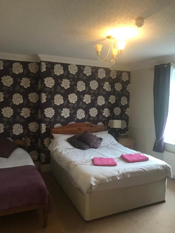 The Penruddocke Arms in Dinton - Traveleto