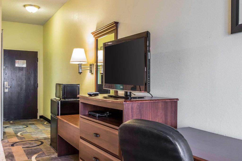 Quality Inn & Suites Memphis East, Memphis (updated prices 2025)