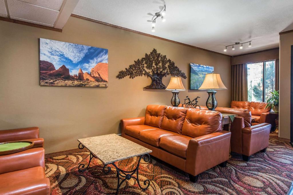 Quality Inn Colorado Springs South, Colorado Springs (updated prices 2025)