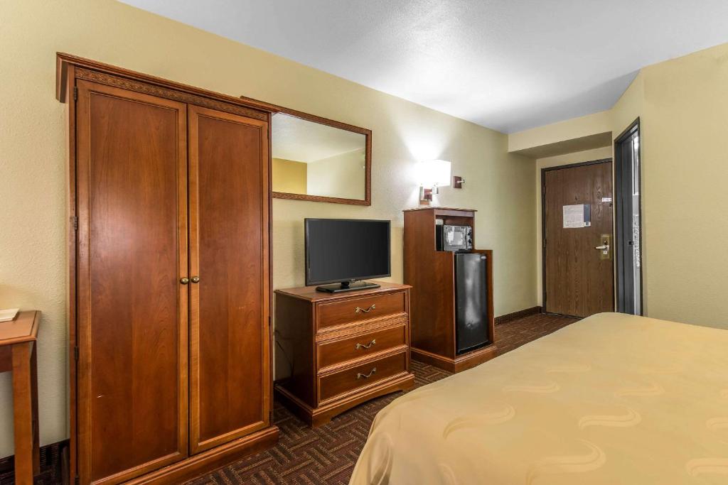 Quality Inn Colorado Springs South, Colorado Springs (updated prices 2025)