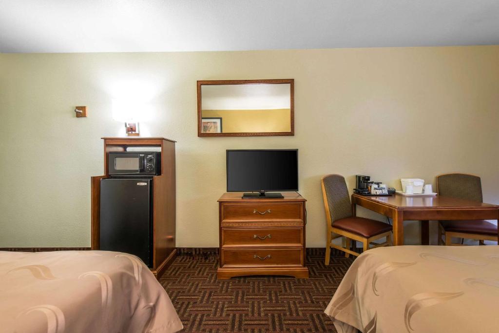 Quality Inn Colorado Springs South, Colorado Springs (updated prices 2025)