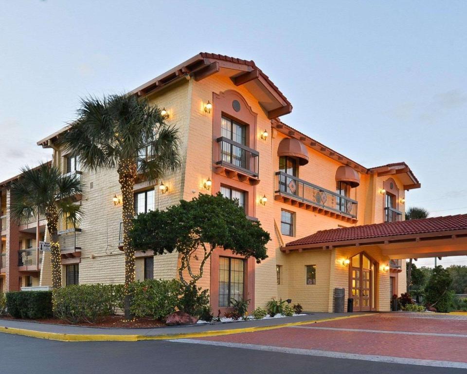 Rodeway Inn Near Ybor City - Casino, Tampa (updated prices 2025)