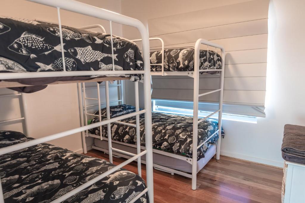 Middle River Beach House - East & West House, Stokes Bay (updated ...