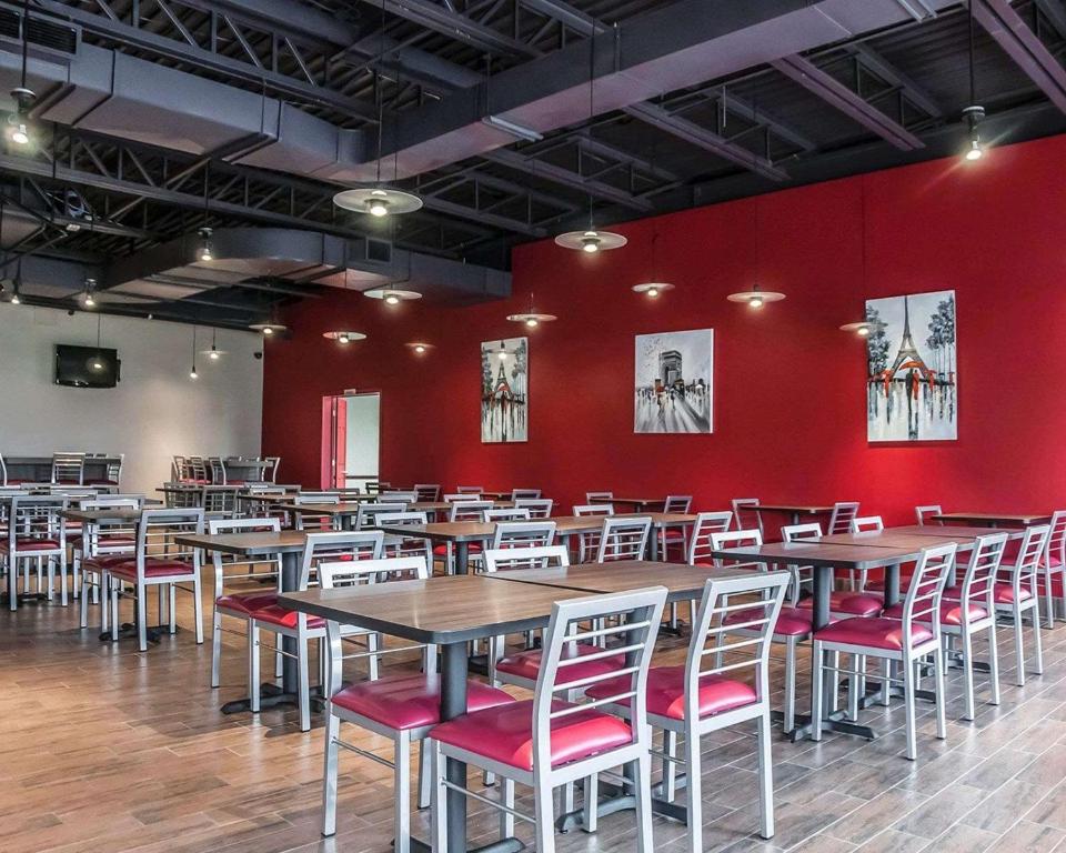 Comfort Inn, Laval (updated prices 2025)