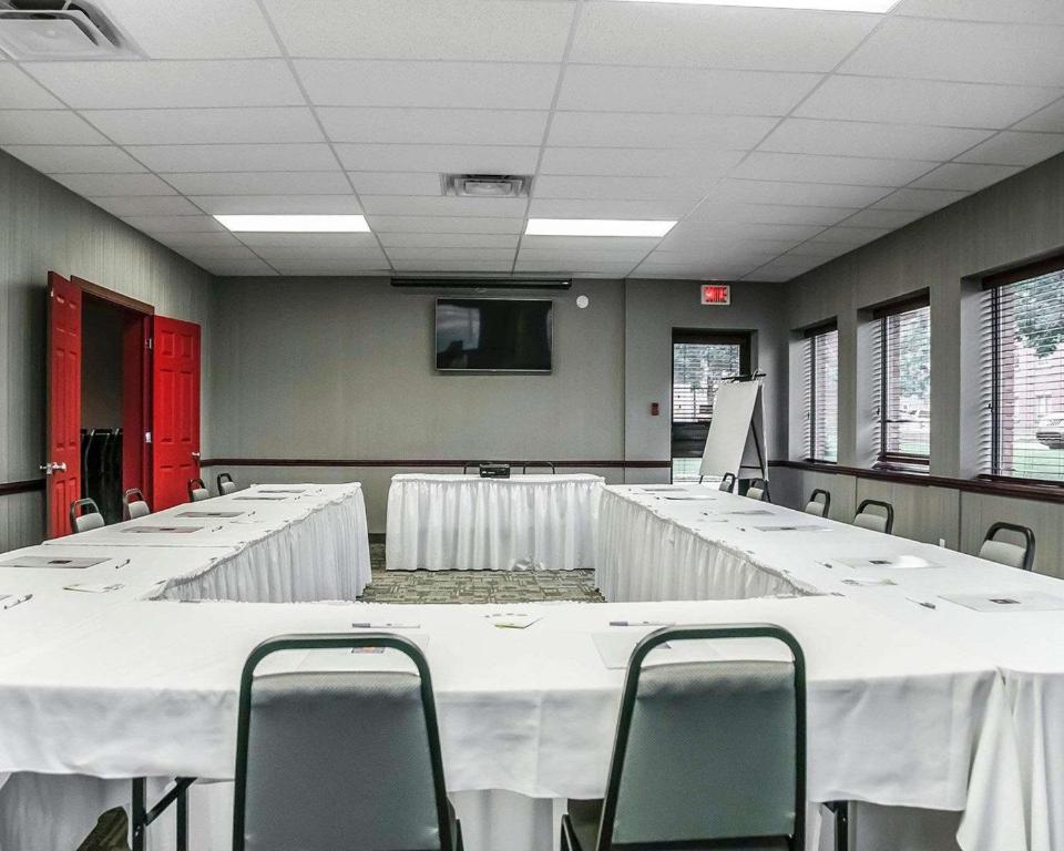 Comfort Inn, Laval (updated prices 2025)