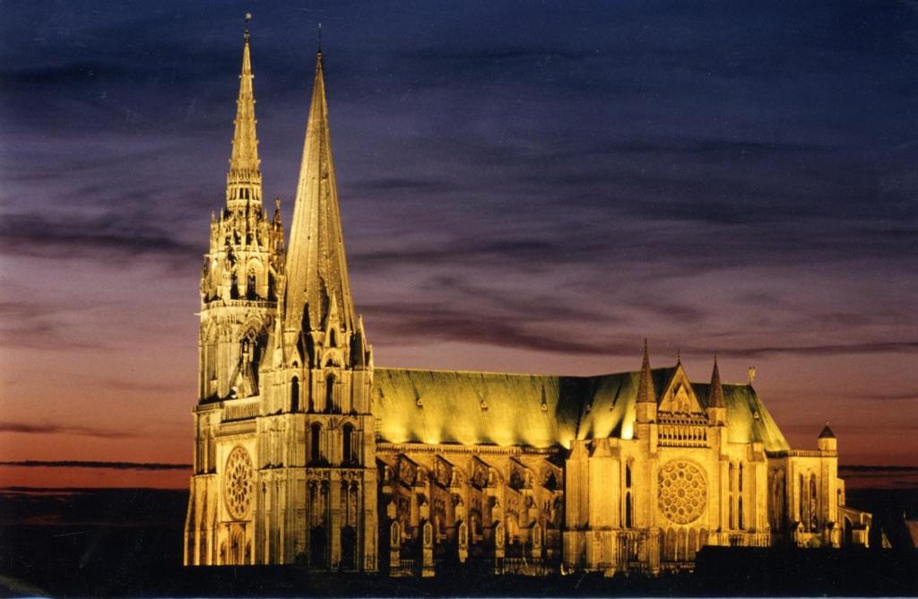 Le Parvis, Chartres (updated prices 2025)