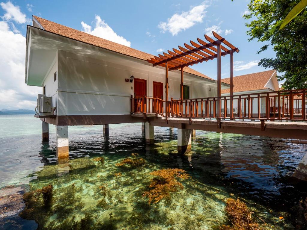 Sunlight Ecotourism Island Resort, Culion (updated prices 2025)