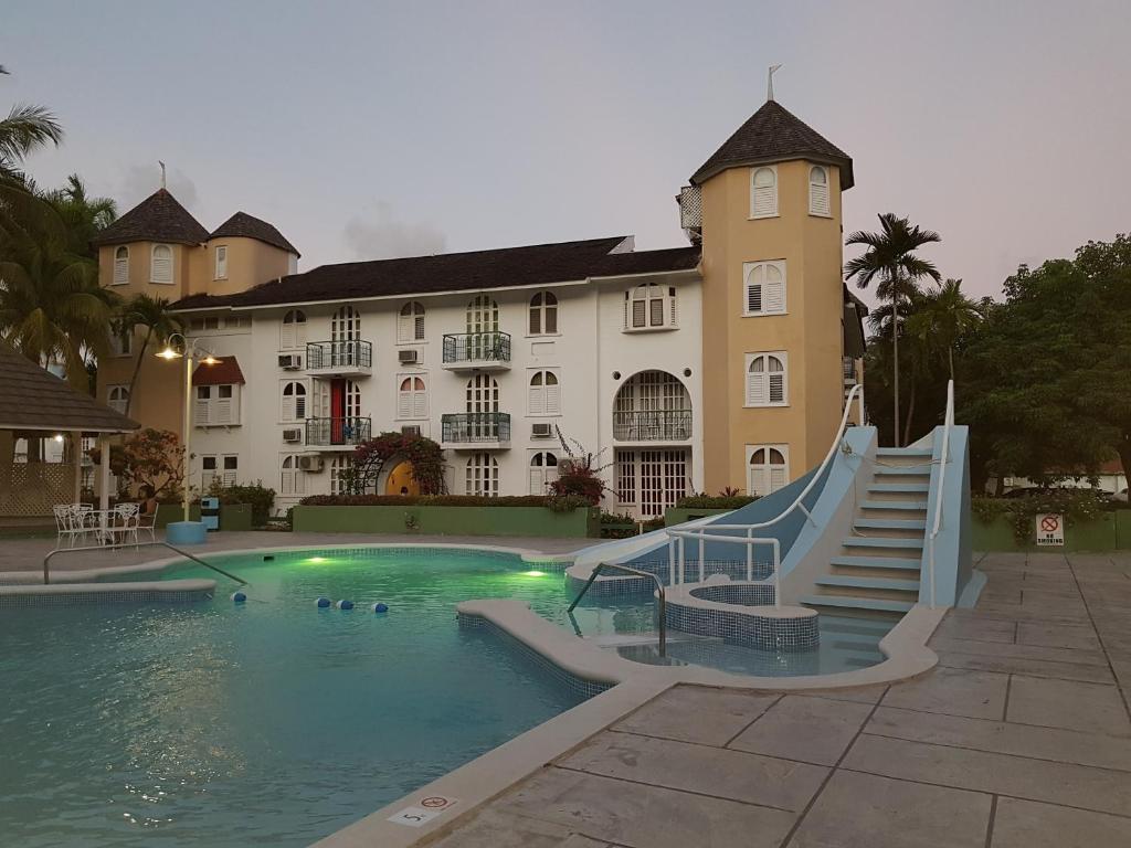 Apartment Treasure at Sandcastles, Ocho Rios (updated prices 2025)
