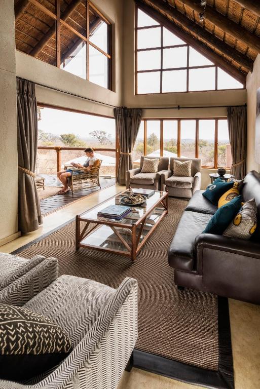 Impodimo Game Lodge, Madikwe Game Reserve (updated prices 2026)