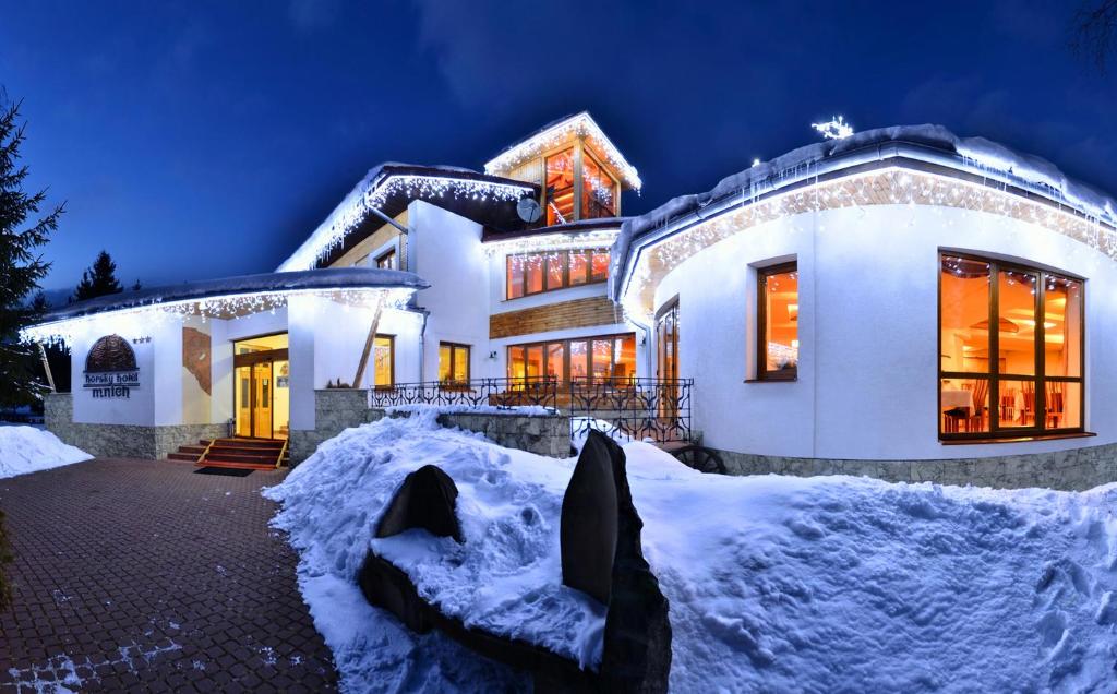 Horsky Hotel Mnich, Bobrovec (updated prices 2025)