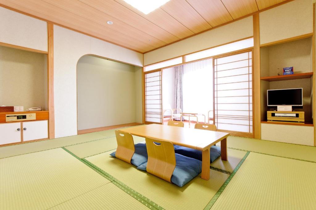 Okinawa Grand Mer Resort, Okinawa City (updated prices 2025)