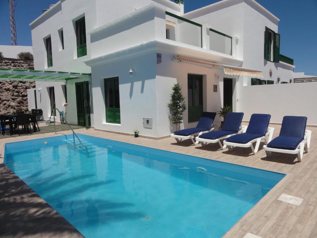 Villa Santa Fe, Puerto del Carmen (updated prices 2026)