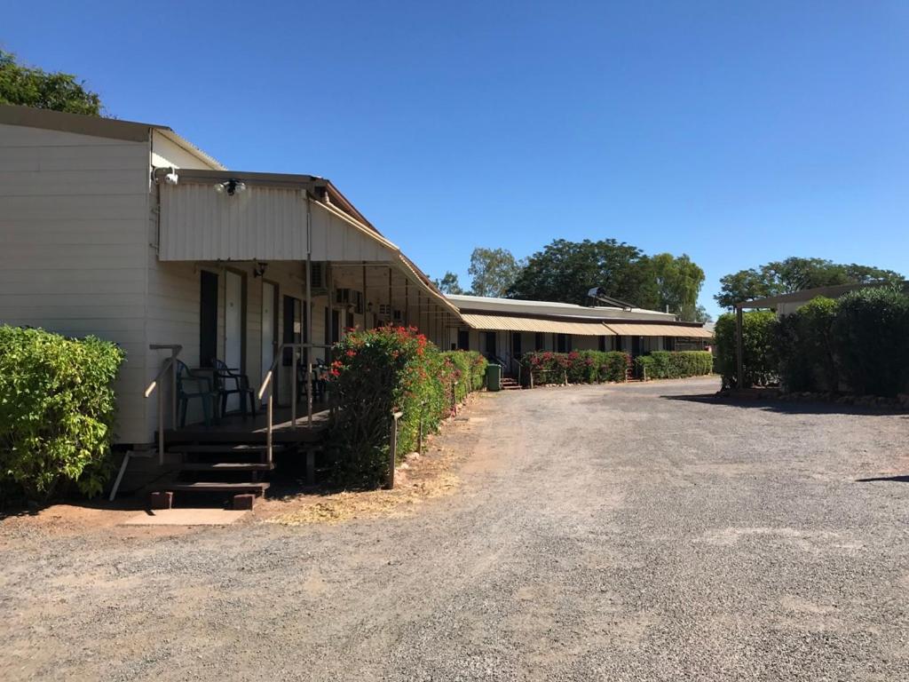 Wagon Wheel Motel in Cloncurry - Traveleto