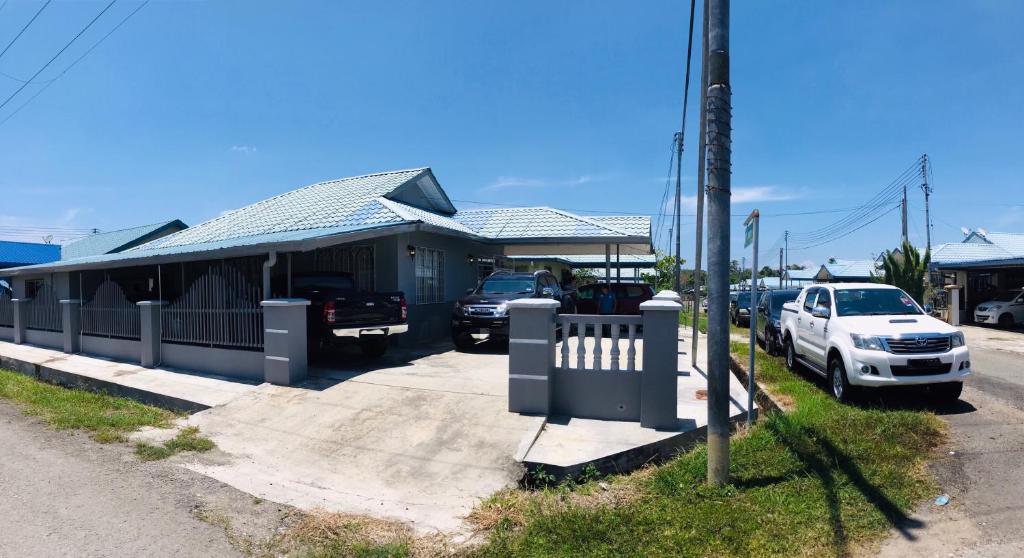 Sunnyday Homestay Kudat - サバ