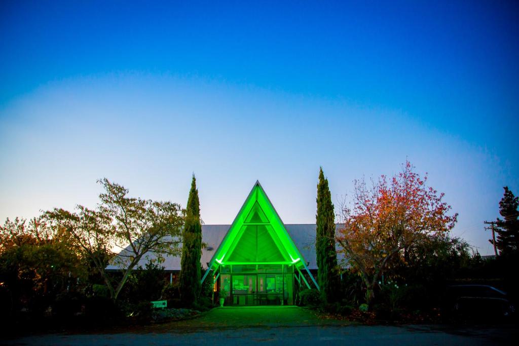 Rangiora Eco Holiday Park, Fernside (updated prices 2025)