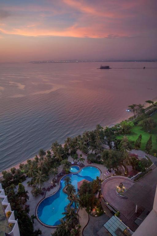 Cholchan Pattaya Beach Resort - SHA Extra Plus, North Pattaya (updated ...