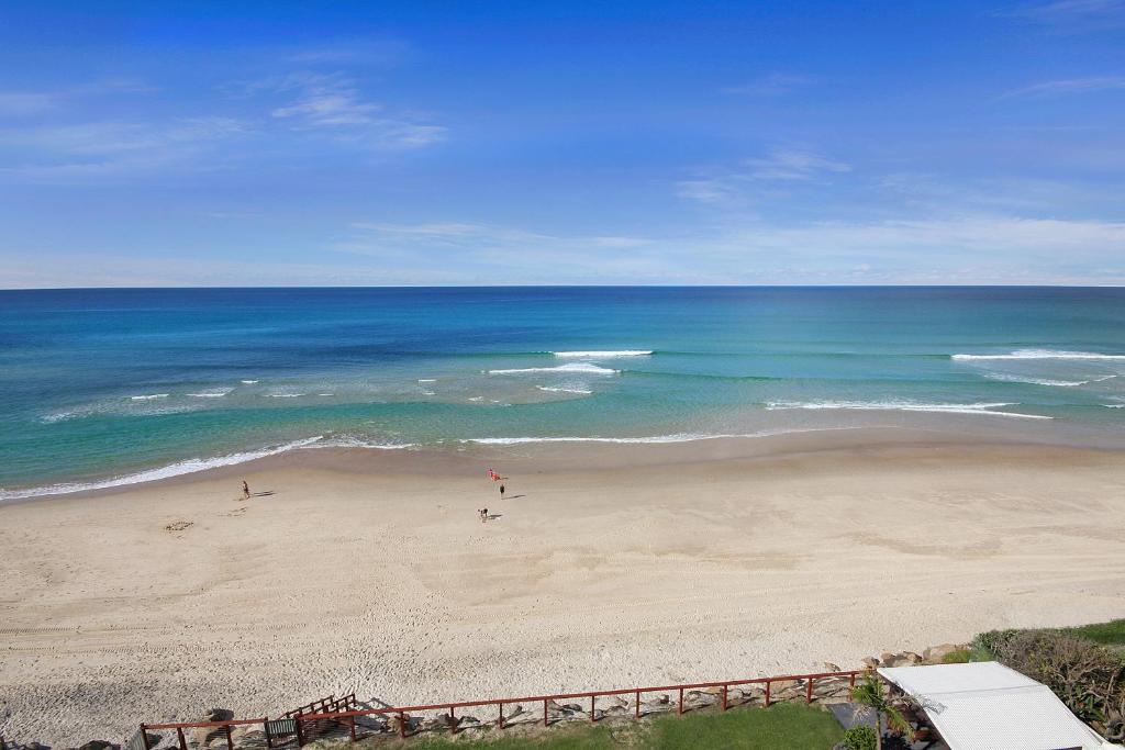 Spindrift on the Beach - Absolute Beachfront, Gold Coast (updated ...