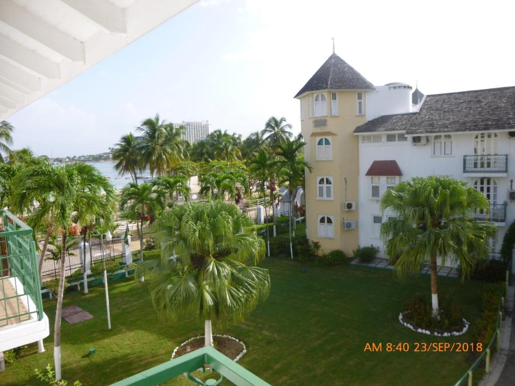 SandCastles # E26, Ocho Rios (updated prices 2026)