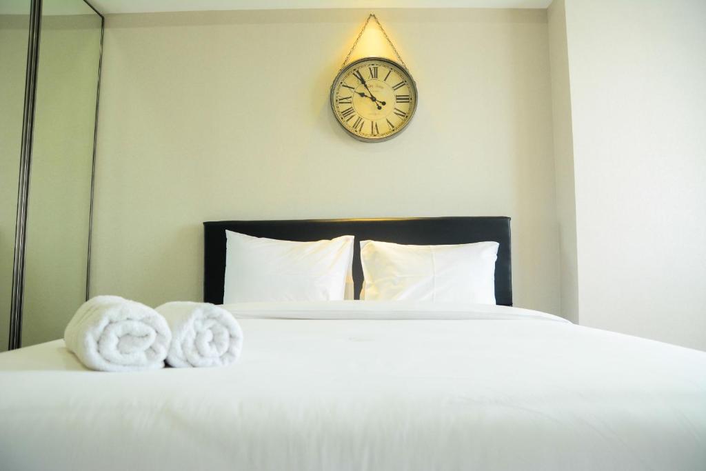 Sophisticated Studio at The Oasis Apartment By Travelio, Cikarang ...